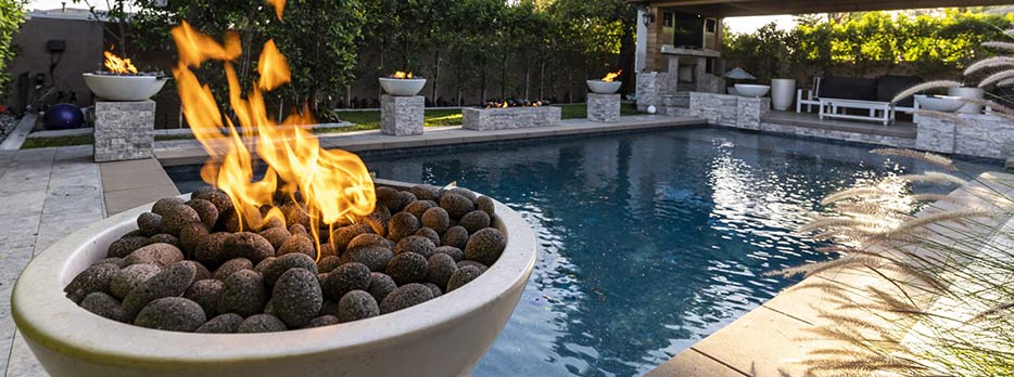 Finding the Perfect Fire Pit for Your Outdoor Living Space | FirePits ...