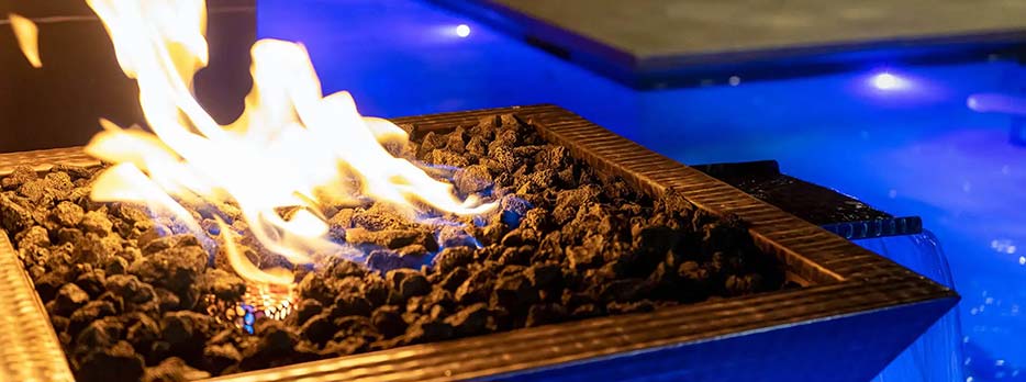 What is a Fire Pit with a Water Feature? | FirePits Direct Learning Center